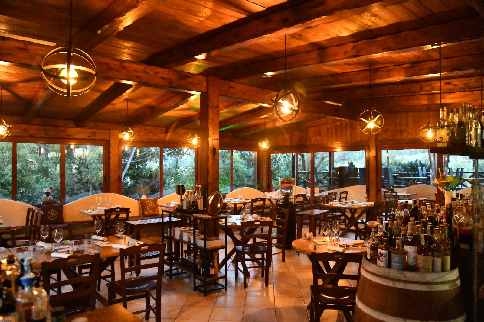 Restaurant Da Tonino on Capri: The Capri dining experience with a twist ...