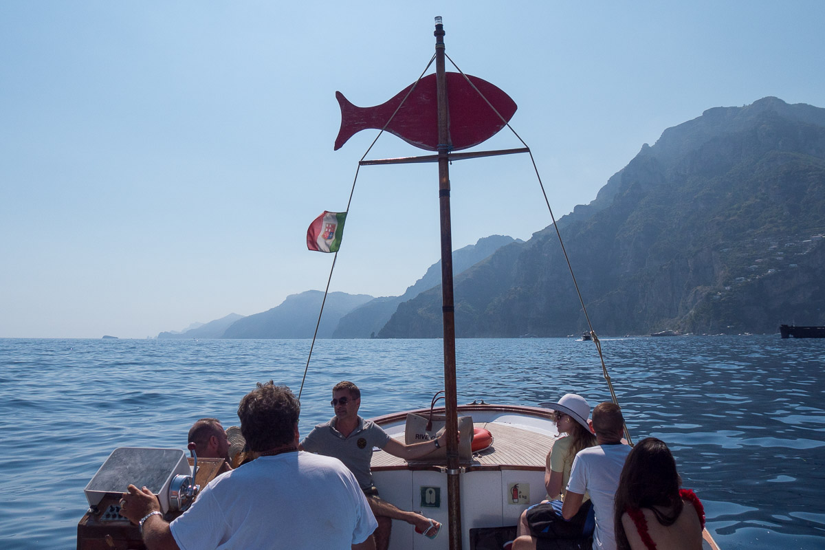 Restaurant Da Adolfo in Positano: Located on the Laurito beach