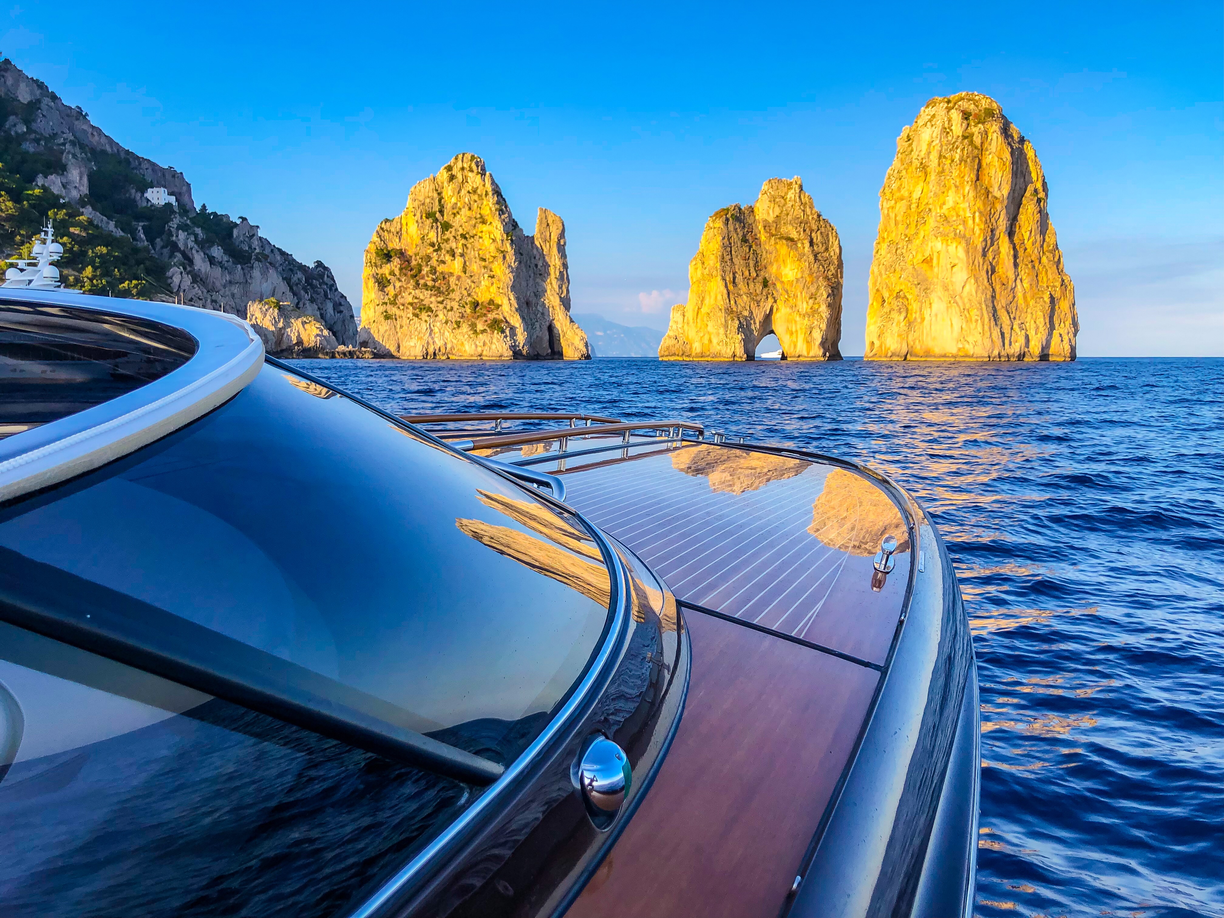 Capri Relax Boats - Excursions by sea - Capri