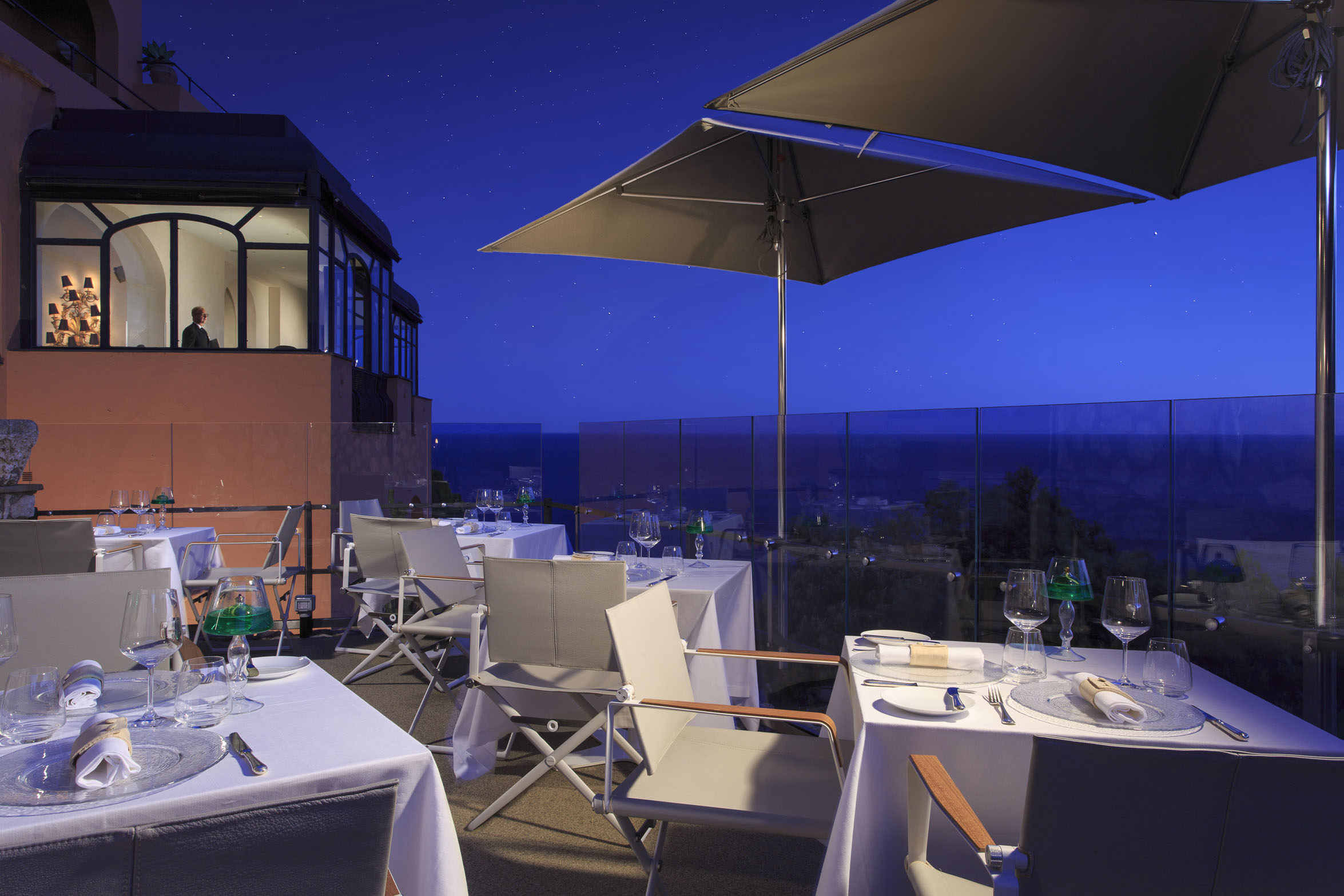 Restaurant Le Monzu on Capri: As if floating over the sea, at Le Monzu