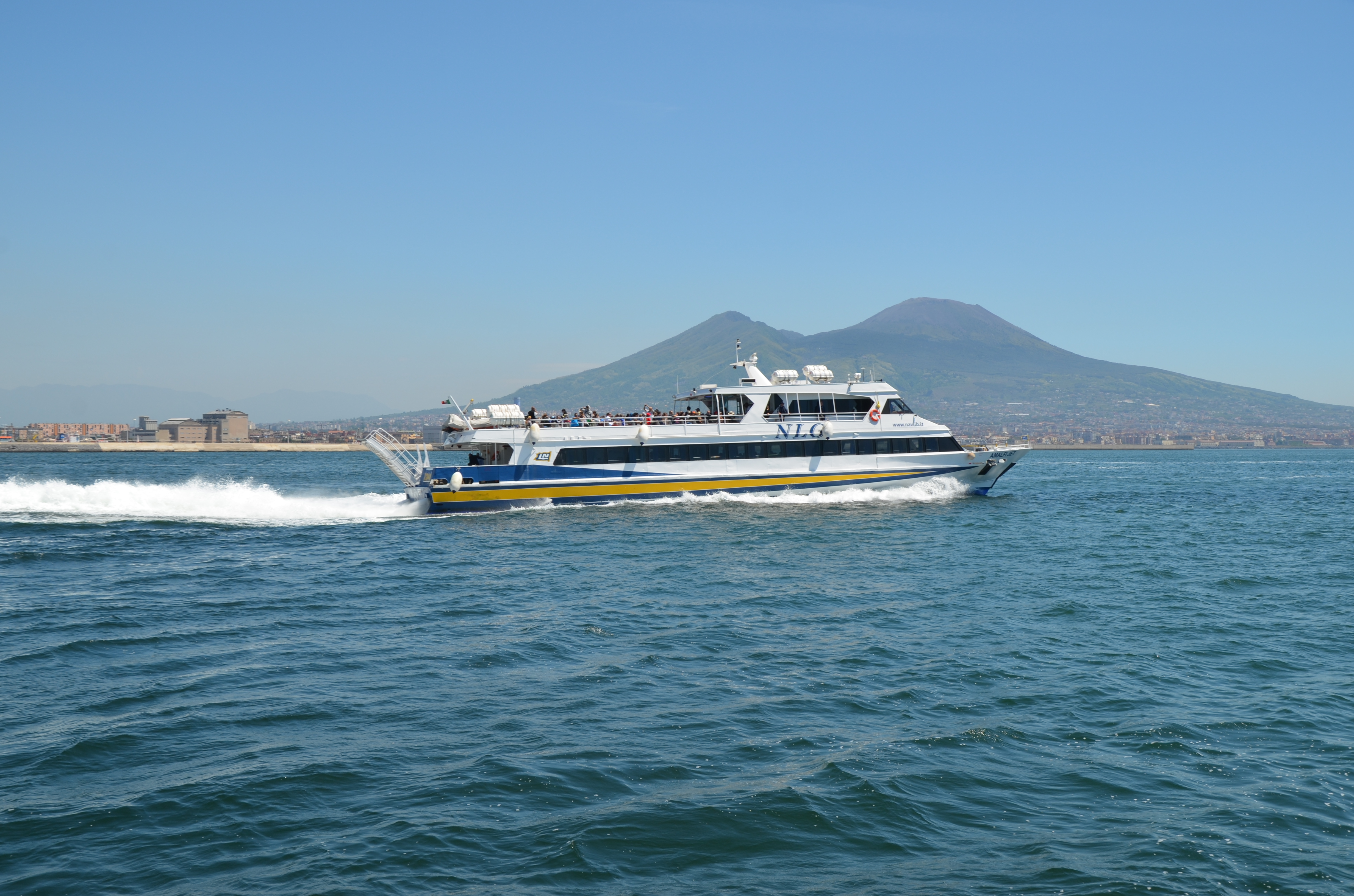 From Naples: Hydrofoil to Amalfi and Positano - 2024 - Navigazione ...