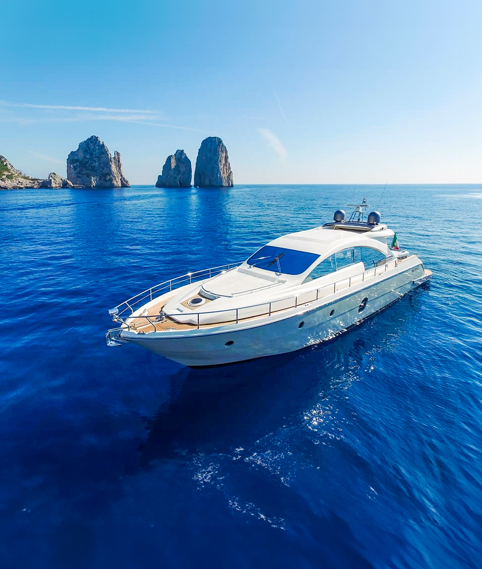 Capri Tour via Luxury Yacht with Platinum Dive Jet - 2024 - Capasecca ...