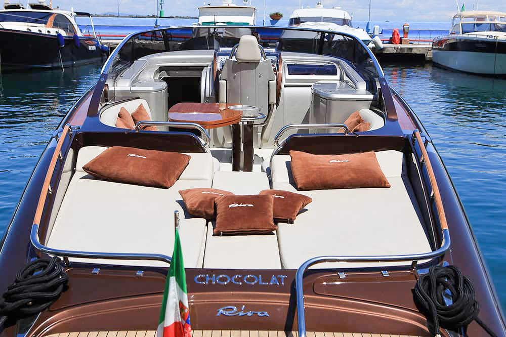 Esperienza di Lusso: Transfer Esclusivo con Motoscafo Riva 44 da e per ...