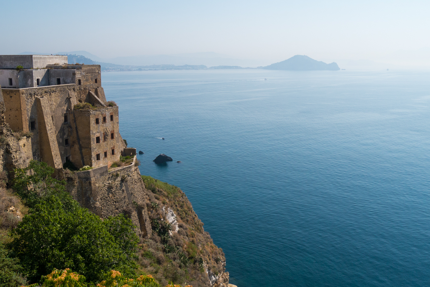 One-day itinerary for the island of Procida
