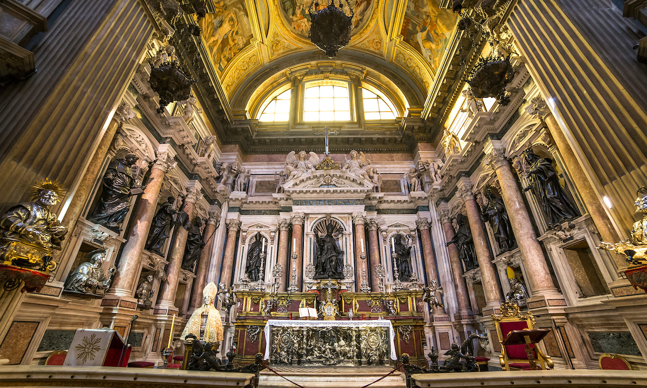 Naples Cathedral: history, art and the miracle of San Gennaro