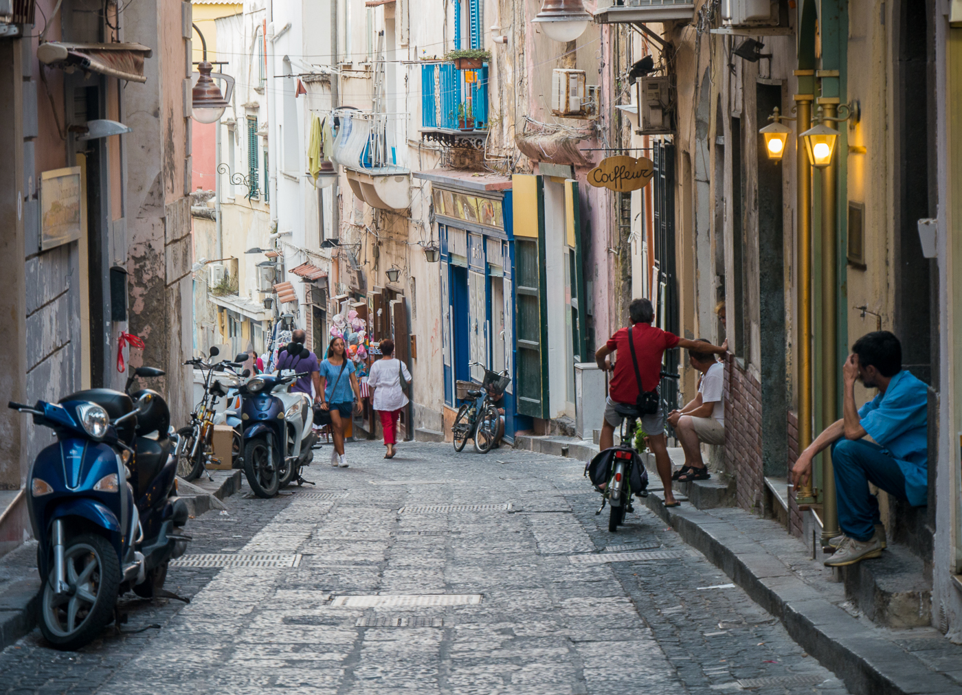 How to get around Procida - Prices and Schedules 2023